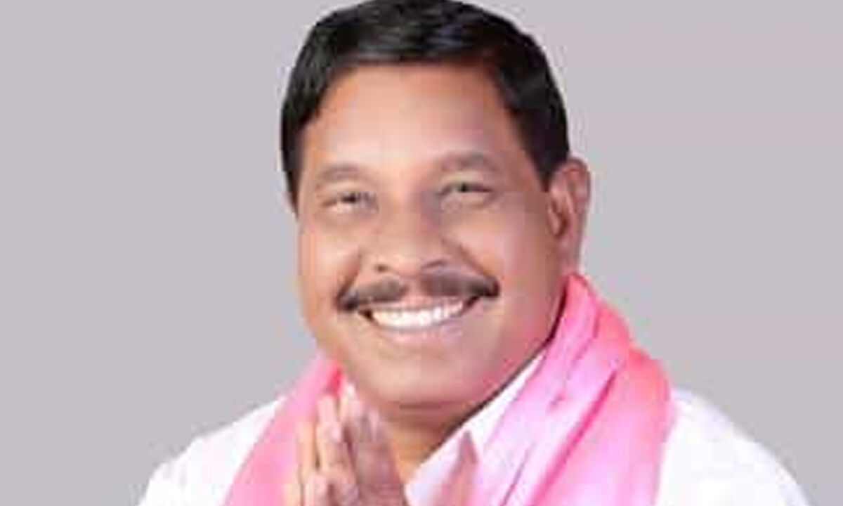 BRS MLA Boath MLA Rathod Bapurao likely to join Congress