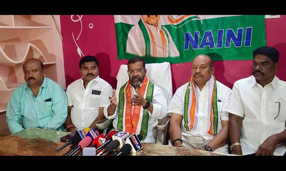 KCR master in hoodwinking people, says Naini Rajender
