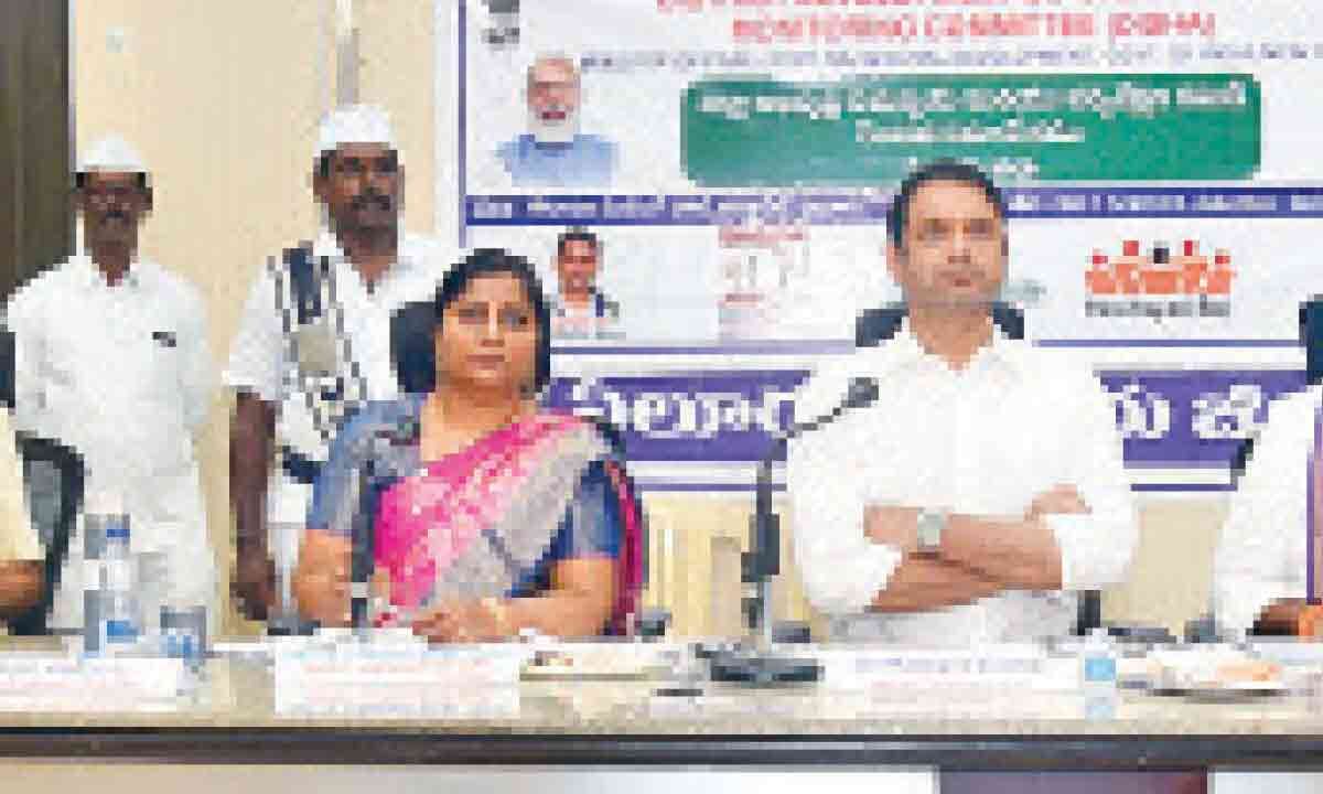 Eluru: Officials told to expedite development works