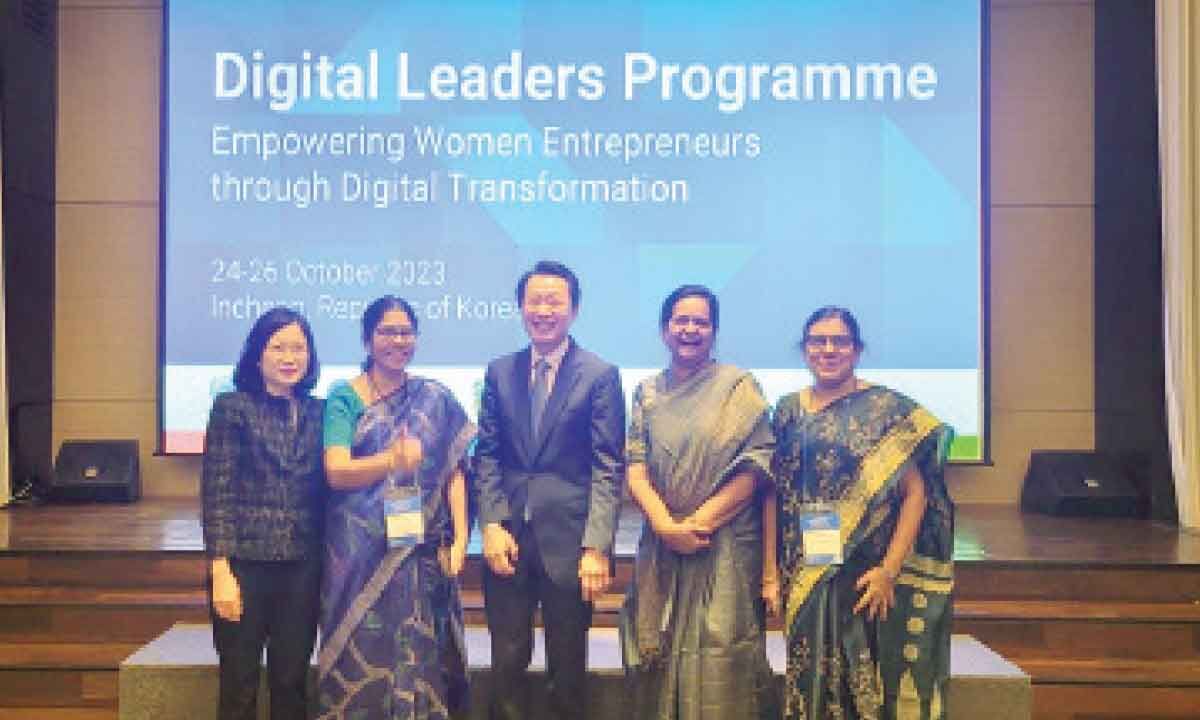 Tirupati: SPMVV delegation takes part in Digital Leadership programme