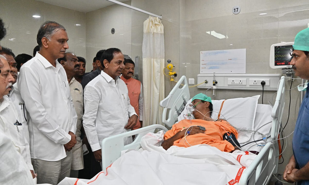 KCR visit hospital to enquire BRS candidate health condition