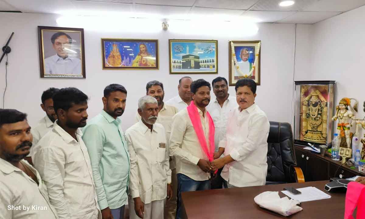 Madhavaram Krishna Rao inaugurates party BRS office in Kukatpally ...