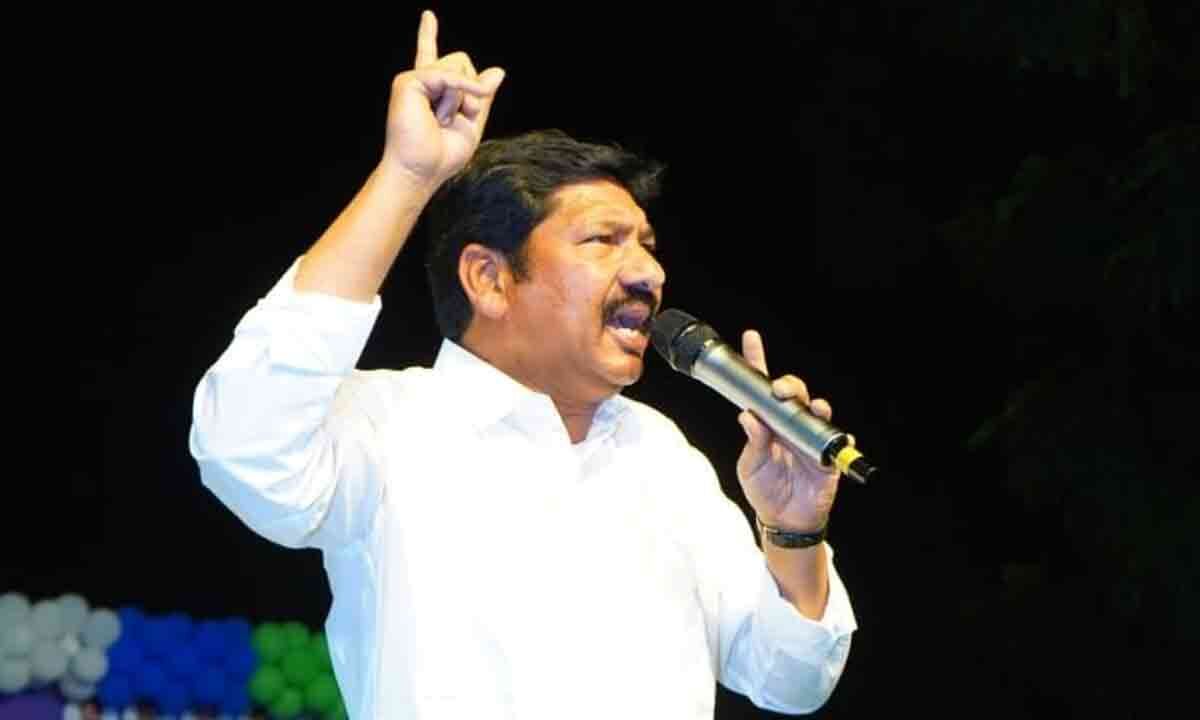 Vasantha Krishna Prasad is a traitor, alleges Jogi Ramesh