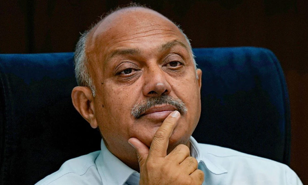 Another case of favouring son's company surfaces against Delhi Chief ...