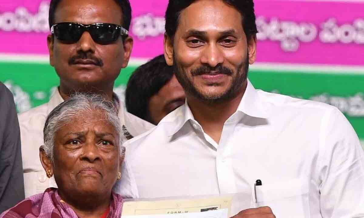 Nuzividu: Will defeat political opportunists says YS Jagan Mohan Reddy