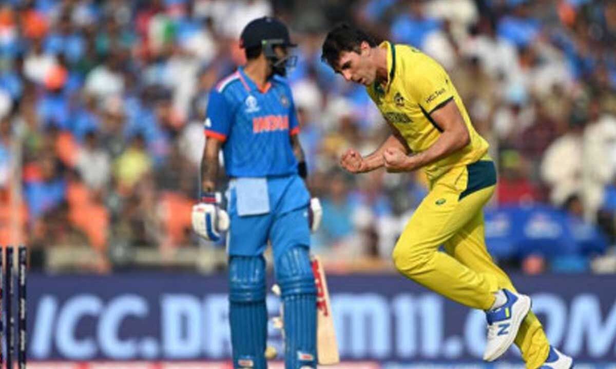 India 240 all out against Australia in World Cup final