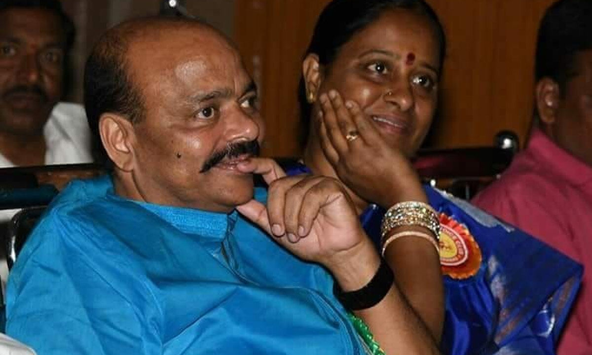 Sure of victory Kondas forging ahead