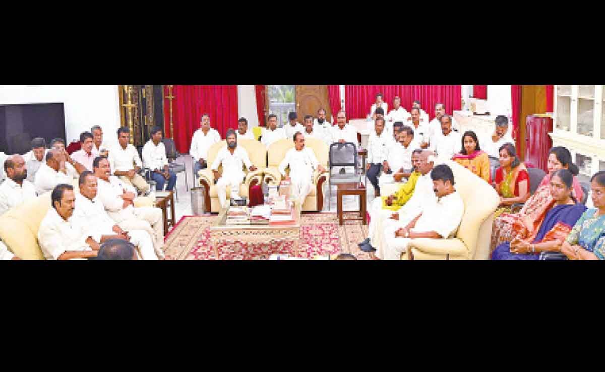 KCR may pick Kadiam as LoP