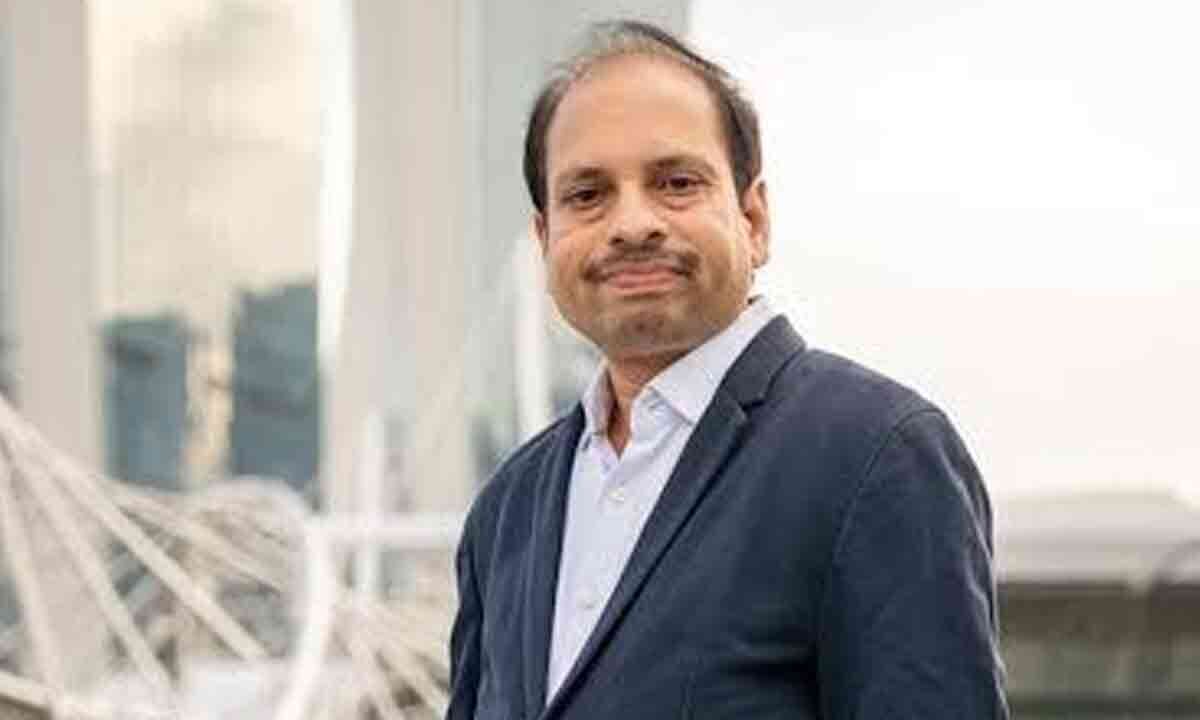 Visakhapatnam: Sreedhar Reddy bags ‘Man of Excellence’ Award