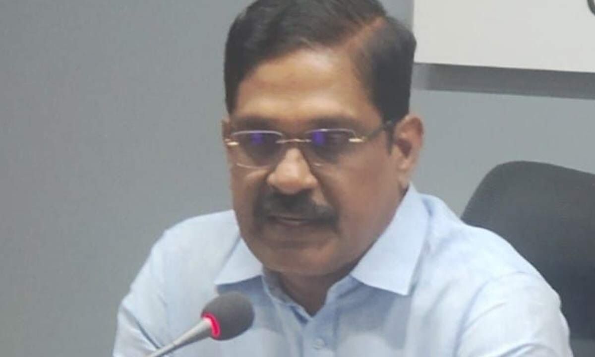 Health Spl CS cautions people on Covid new variant