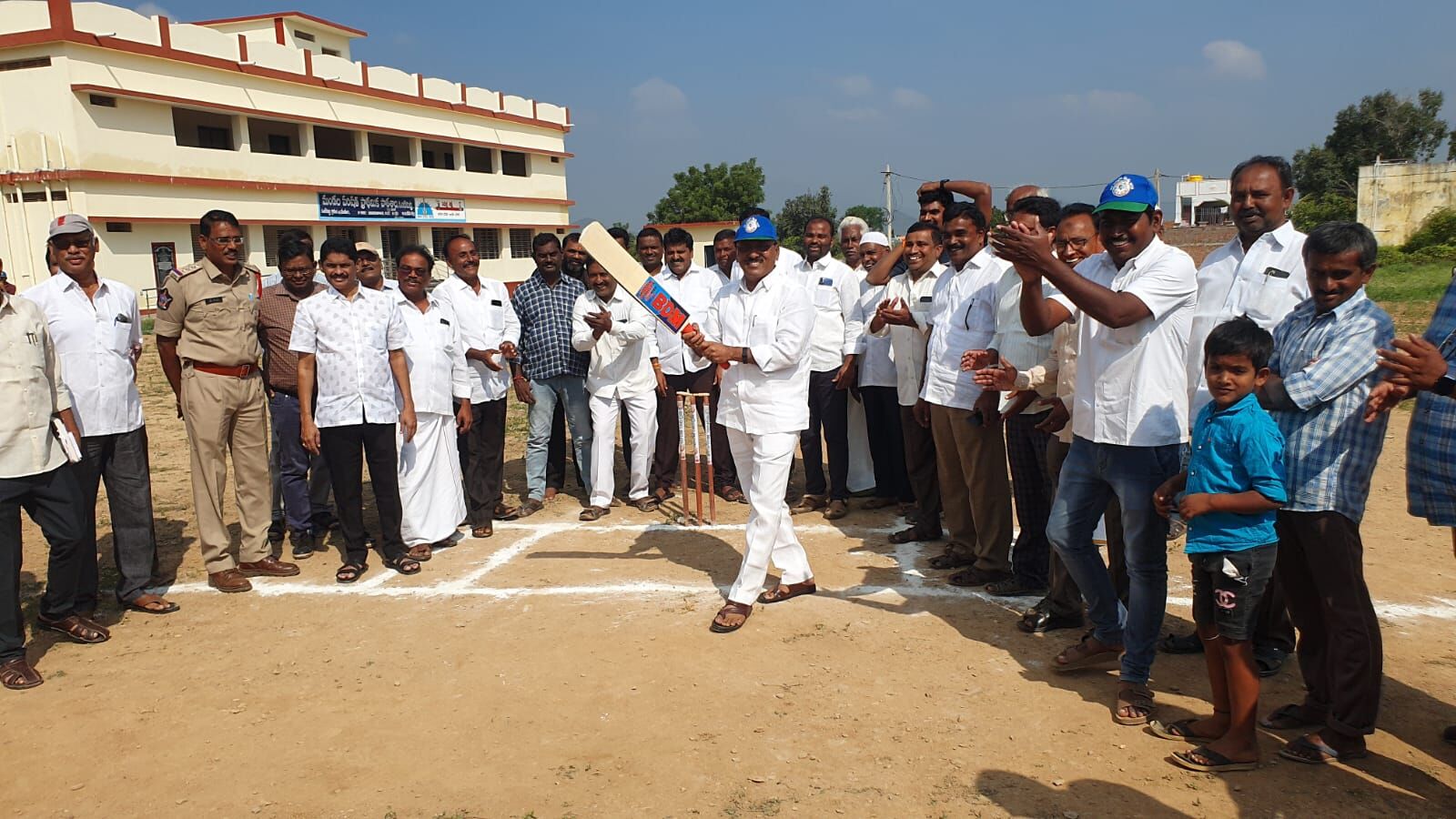 Rajampet MLA starts Adudam Andhra program at Vontimitta