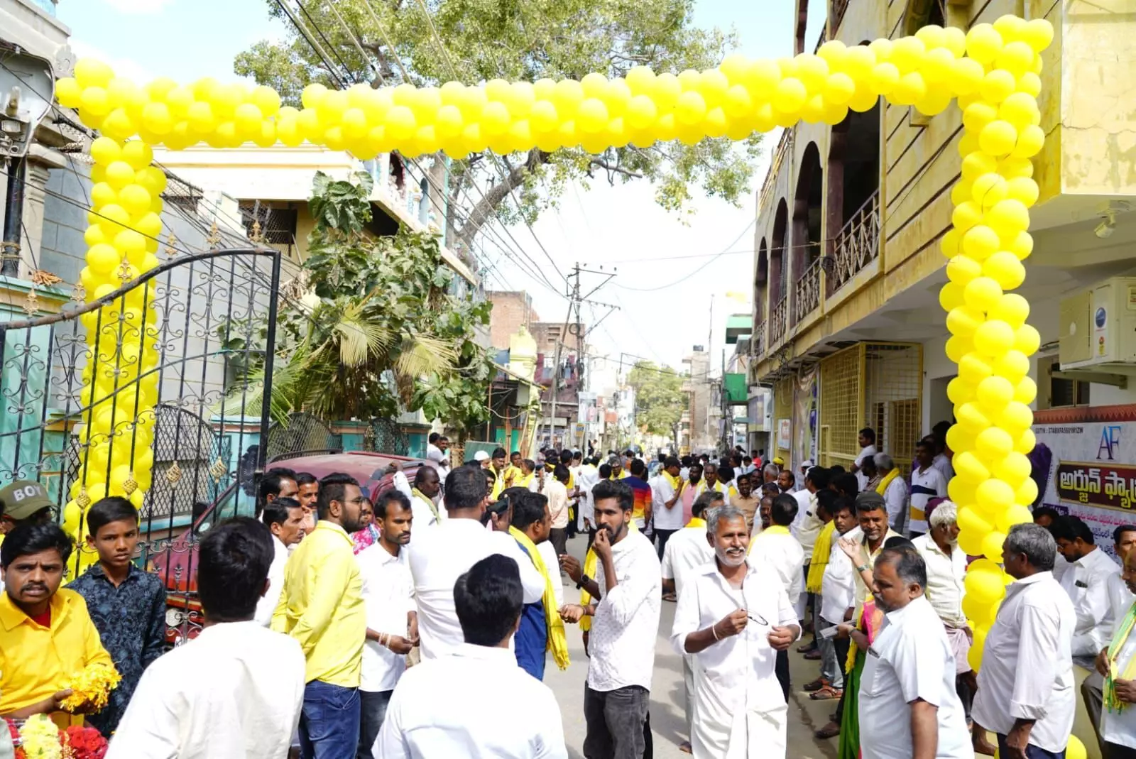 Paritala Sriram continues Padayatra in Dharmavaram on fourth day