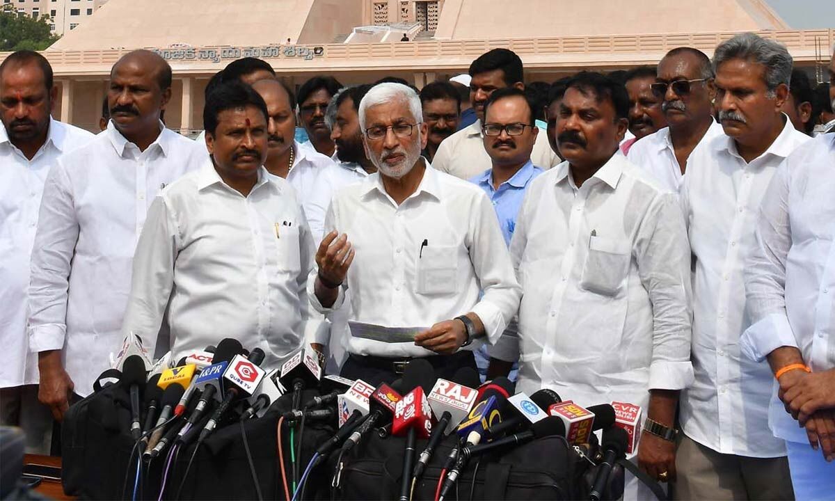 Vijayasai inspects arrangements for unveiling