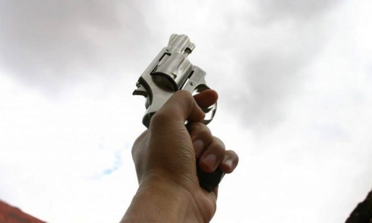 Gun fire creates flutter in Pattikonda