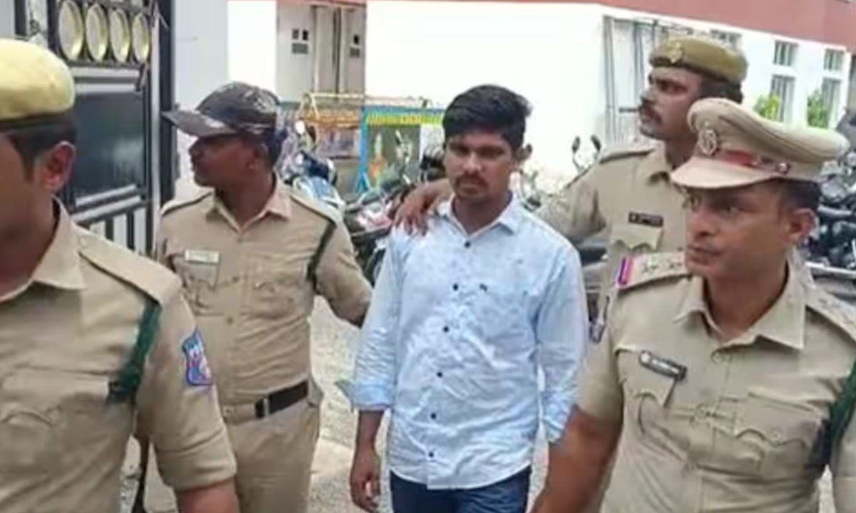 Dalit leaders worried over health of Kodi Kathi Srinu