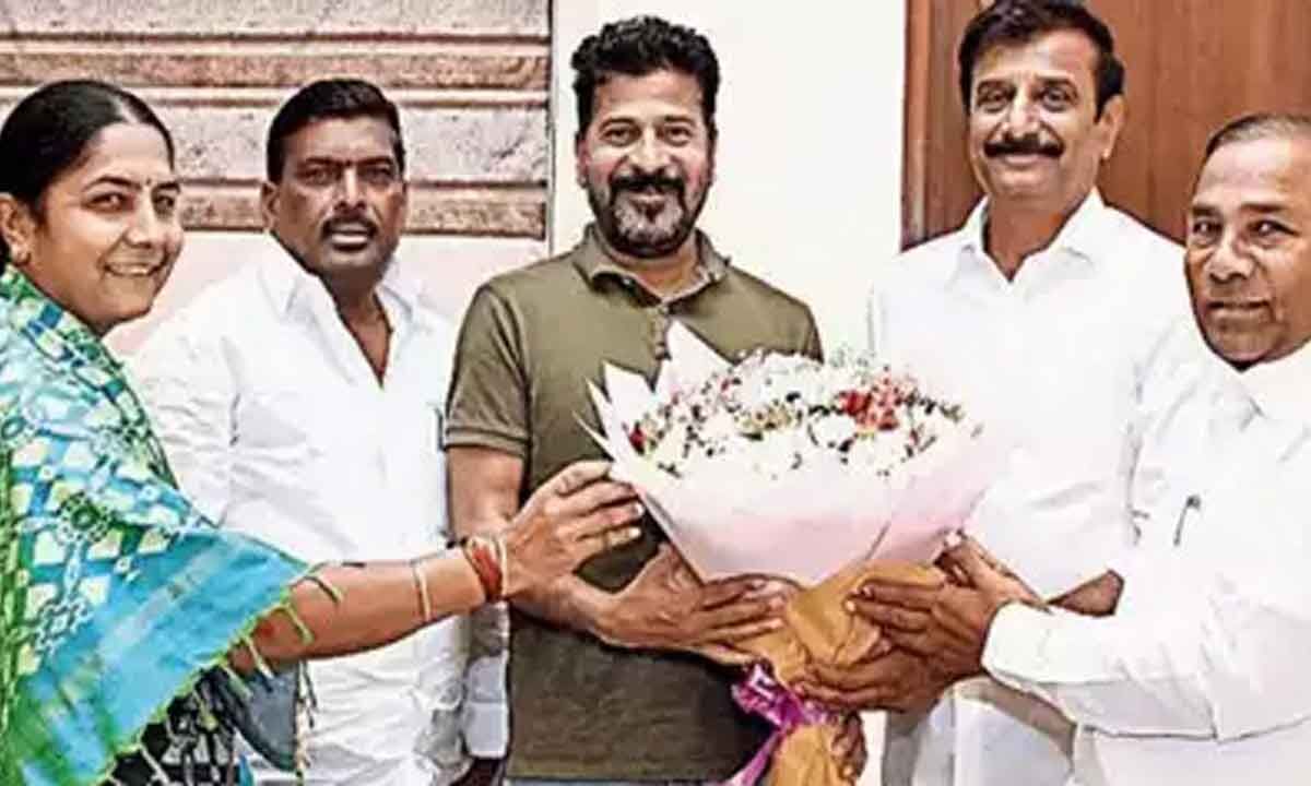 Four BRS MLAs clarify on meeting CM Revanth Reddy