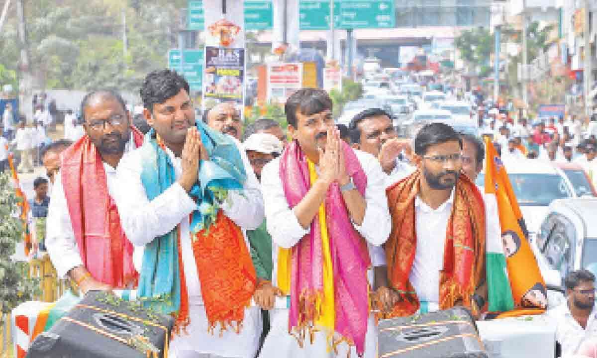 Mahbubnagar: MLA Janampalli Anirudh Reddy vows to combat corruption ...