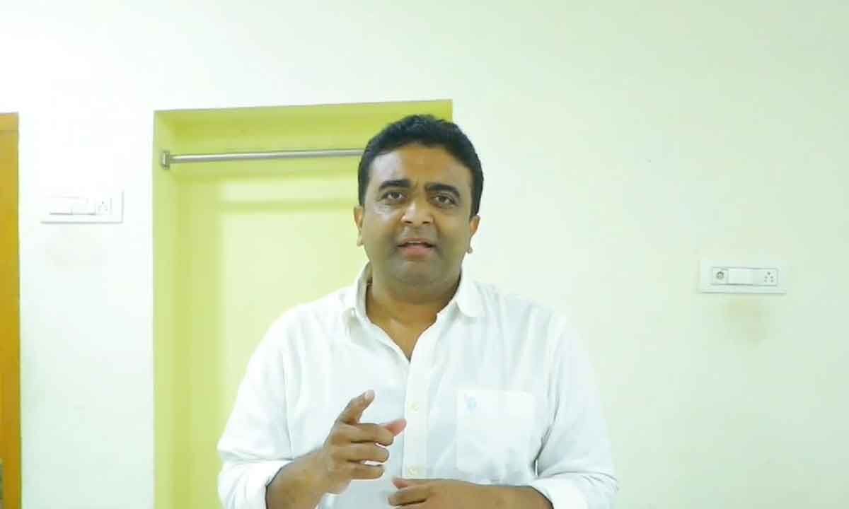 Kasu Mahesh Reddy welcomes Anil Kumar Yadav as Narasaraopet MP candidate