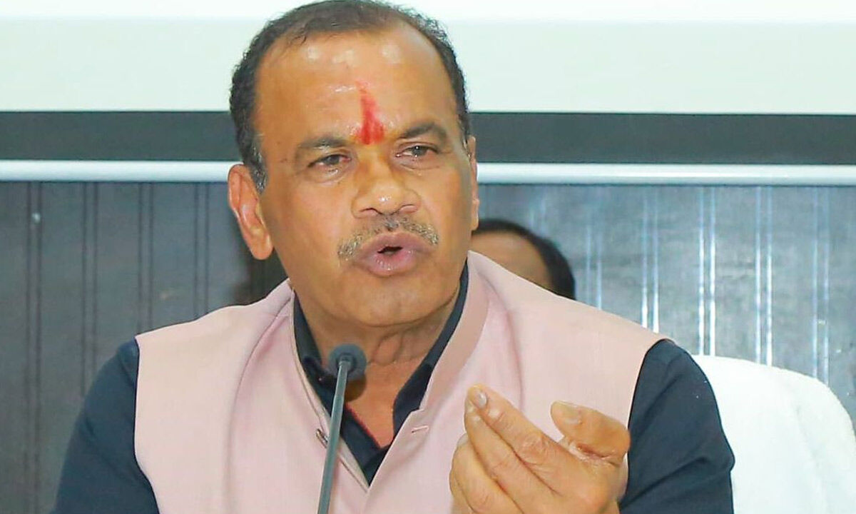 People will chase away KCR if he comes to Nalgonda: Komati