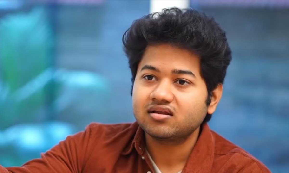 Actor Mouli says sorry for his controversial political comments