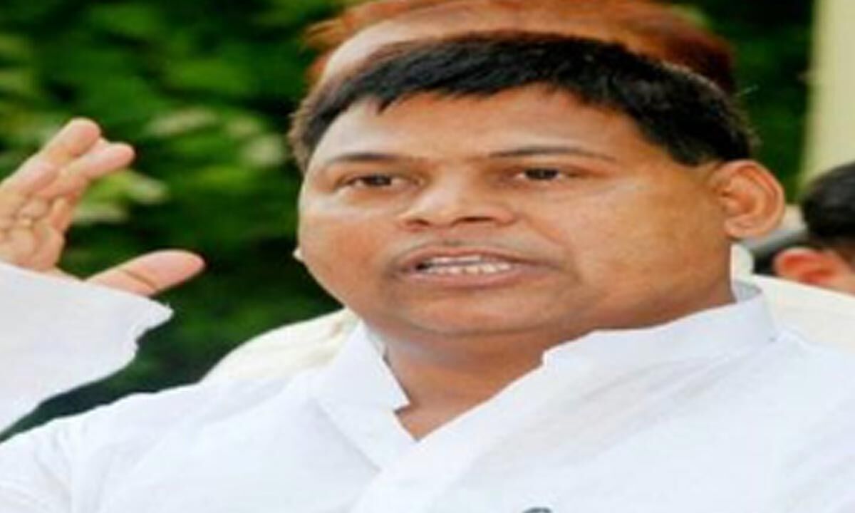 Former Bihar MP surrenders in court over land grab case