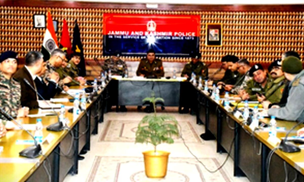 IGP Kashmir chairs security review meeting ahead of 'coming events'