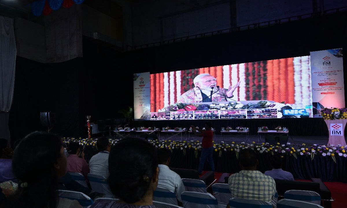 PM inaugurates permanent campus of IIM-V