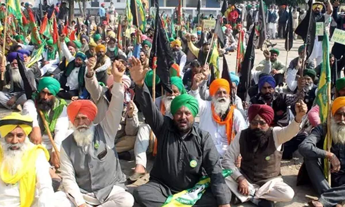 Samyukt Kisan Morcha Plans Decisive Action Amidst Farmer Protests ...
