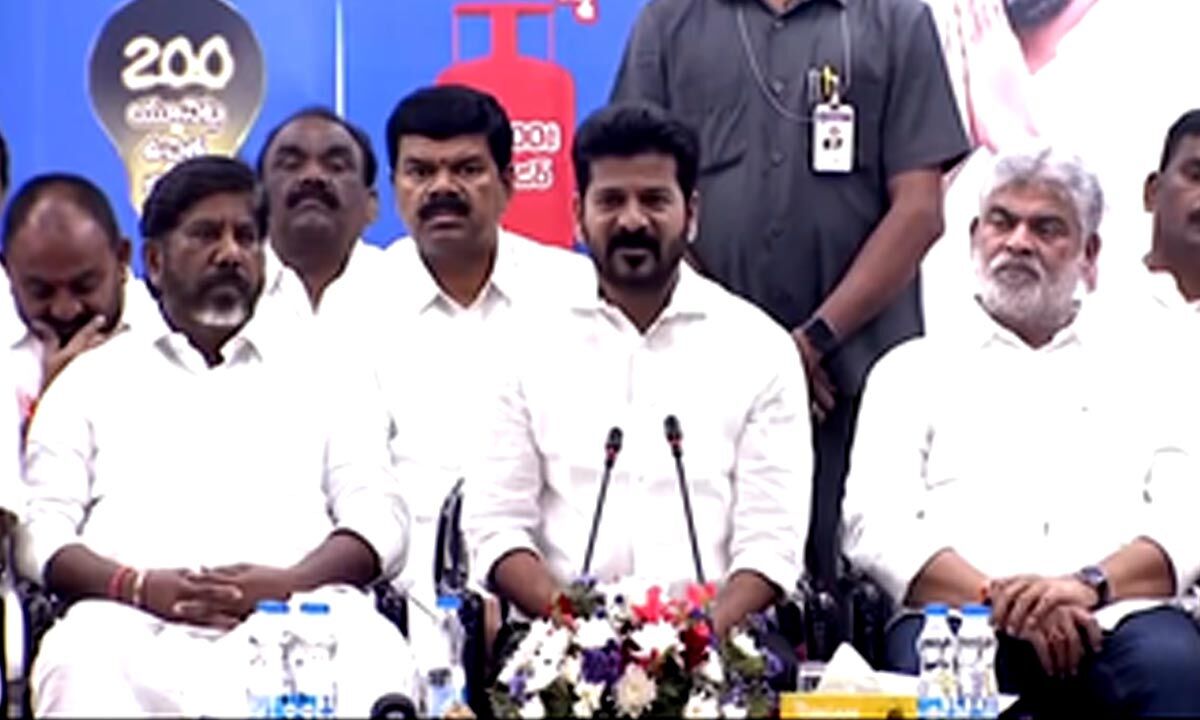 Telangana CM Revanth Reddy launches Mahalaxmi Scheme' and 'Gruha Jyoti ...