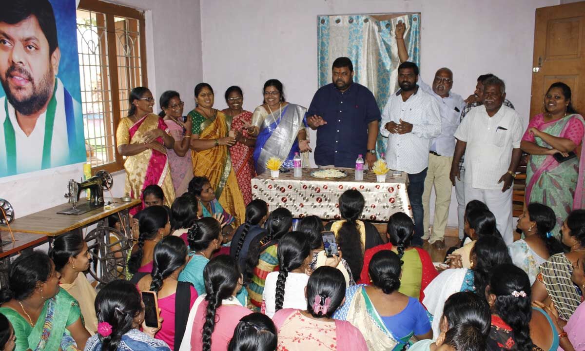 Adari Anand Kumar launches free tailoring training program in 59 ward