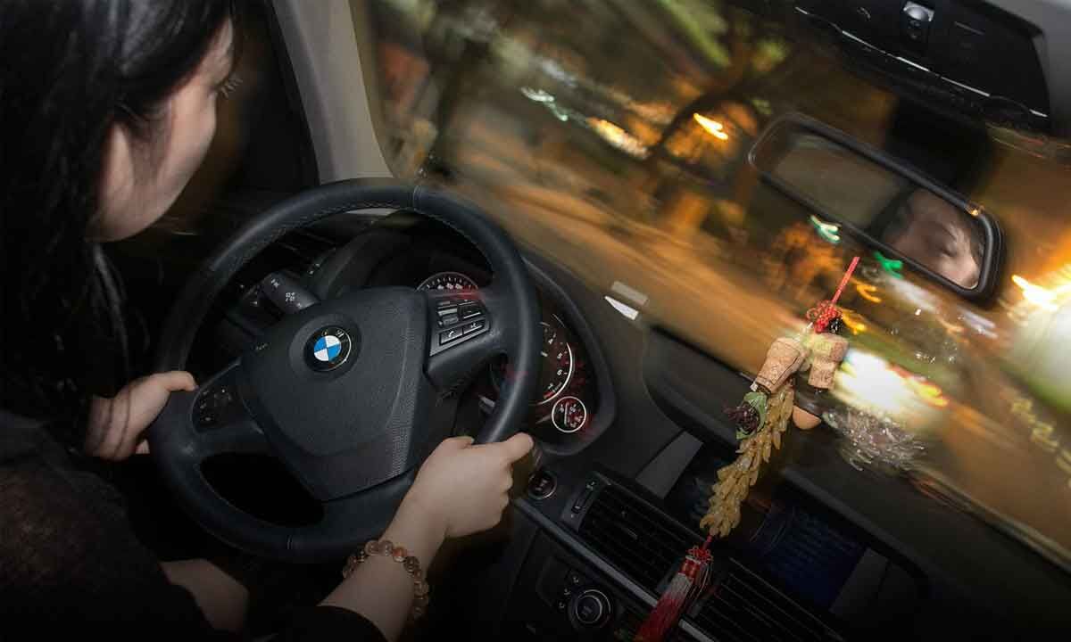 The destiny of a female driver in India