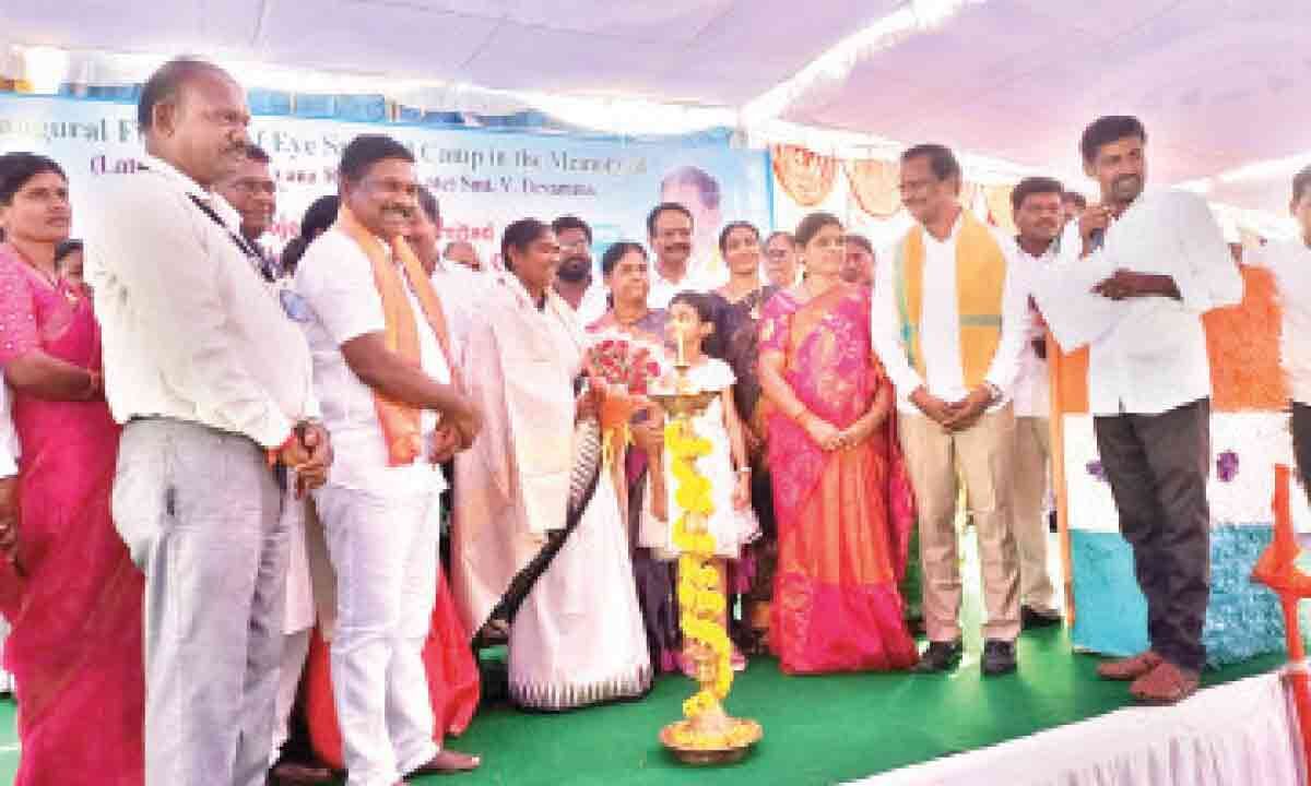 Mahabubnagar: Seethakka inaugurates free mega medical camp
