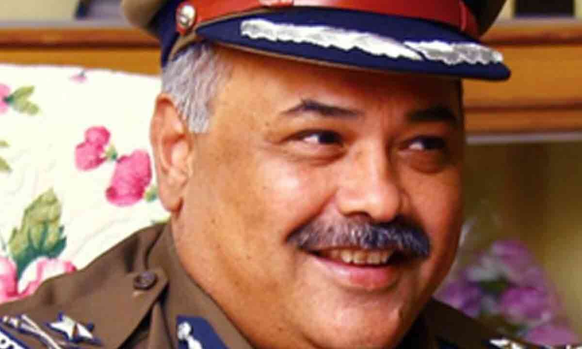Lookout circular issued against former TN cop Rajesh Das in woman ...