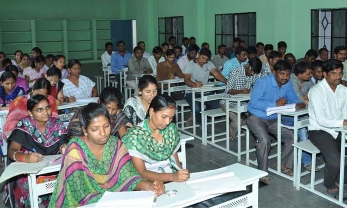 Study circles bring rays of hope for job aspirants