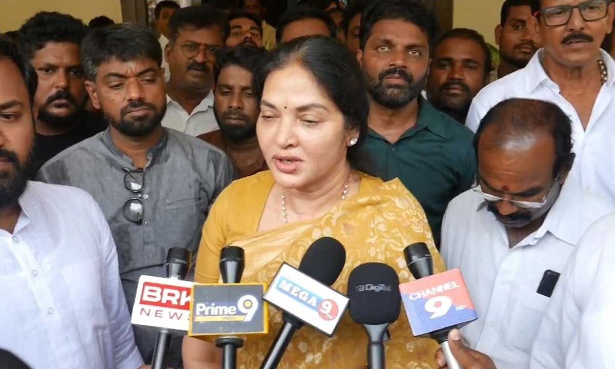 Kovuru TDP MLA candidate Vemireddy Prashanthi Reddy to hold Athmeeya ...