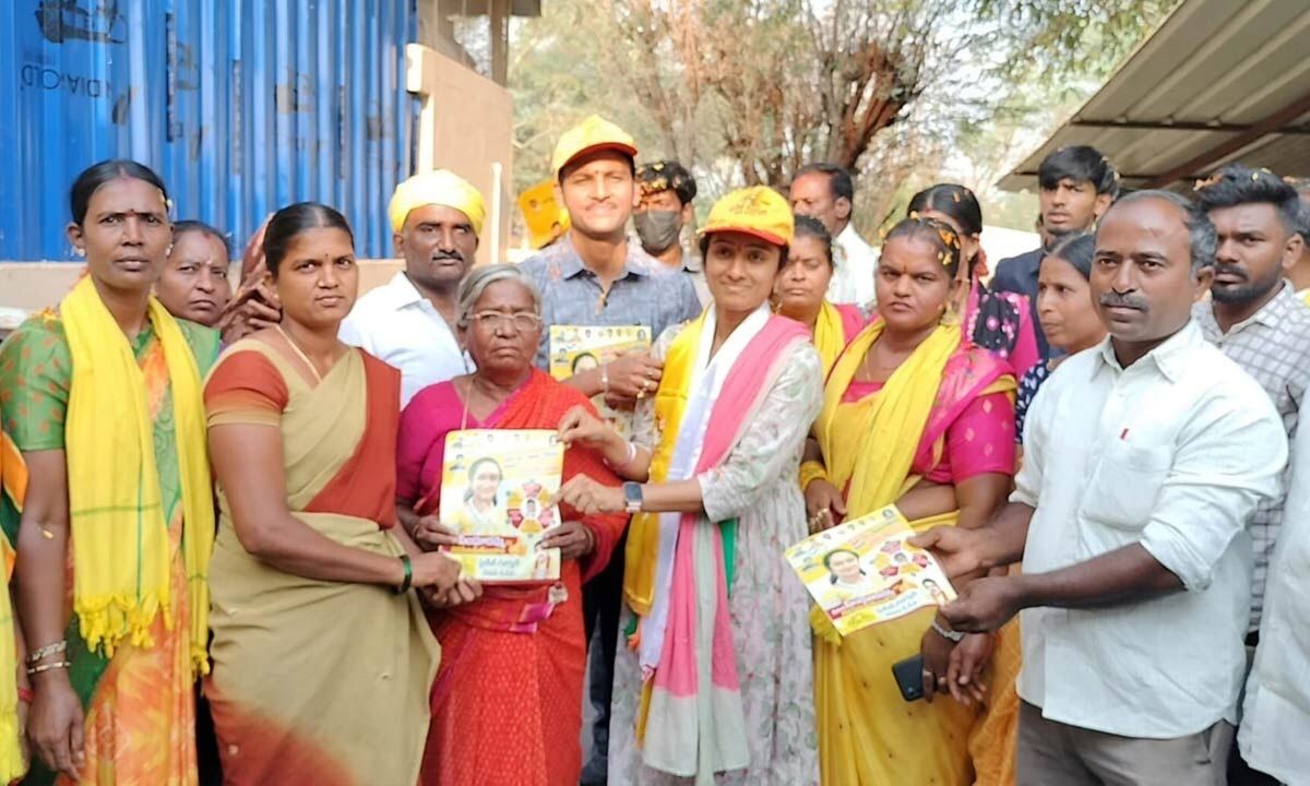 Vote for TDP for development: Sindhura