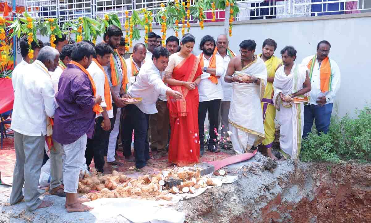 Equality prevailed in YSRCP regime , says Vidudala Rajini