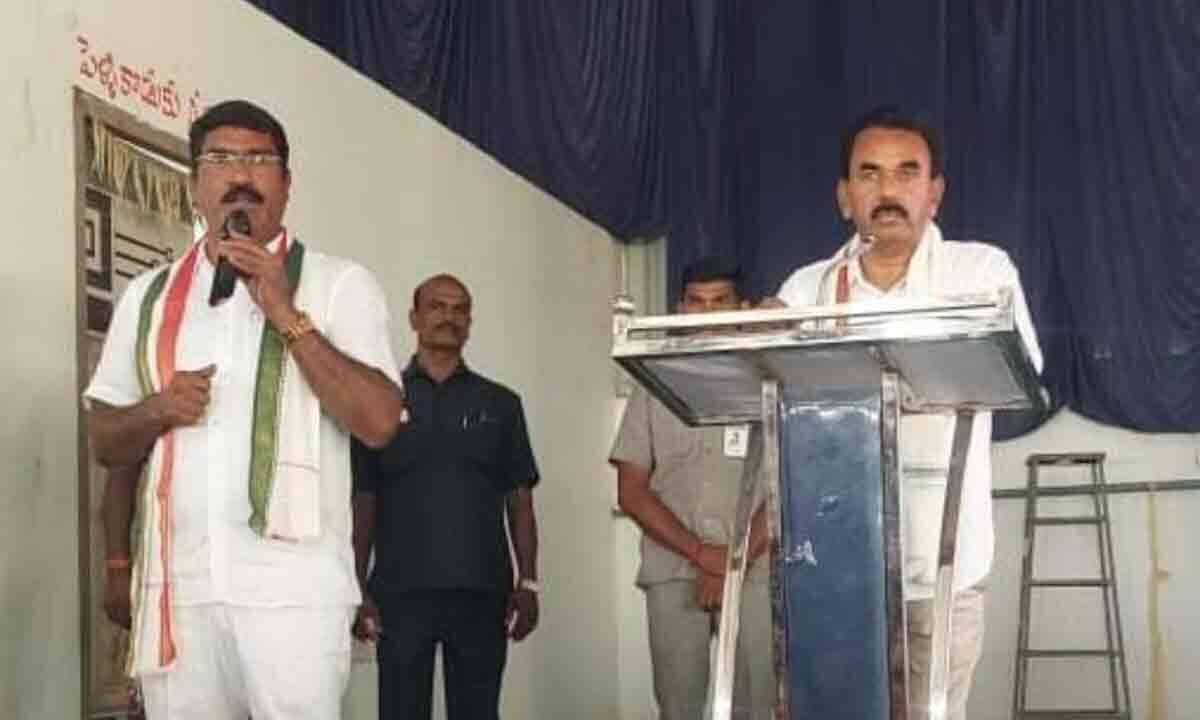 6 guarantees should be taken in to public. Excise minister Jupally ...