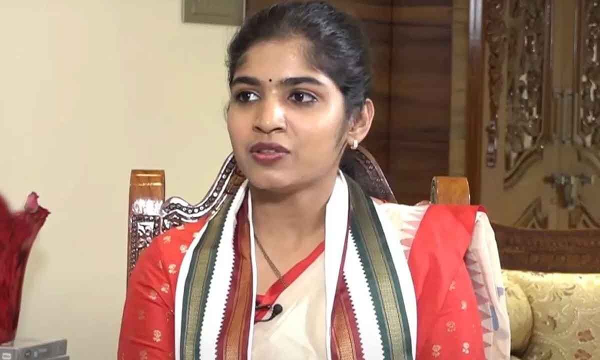 Why Dharavath Thanda, questions MLA Yashaswini