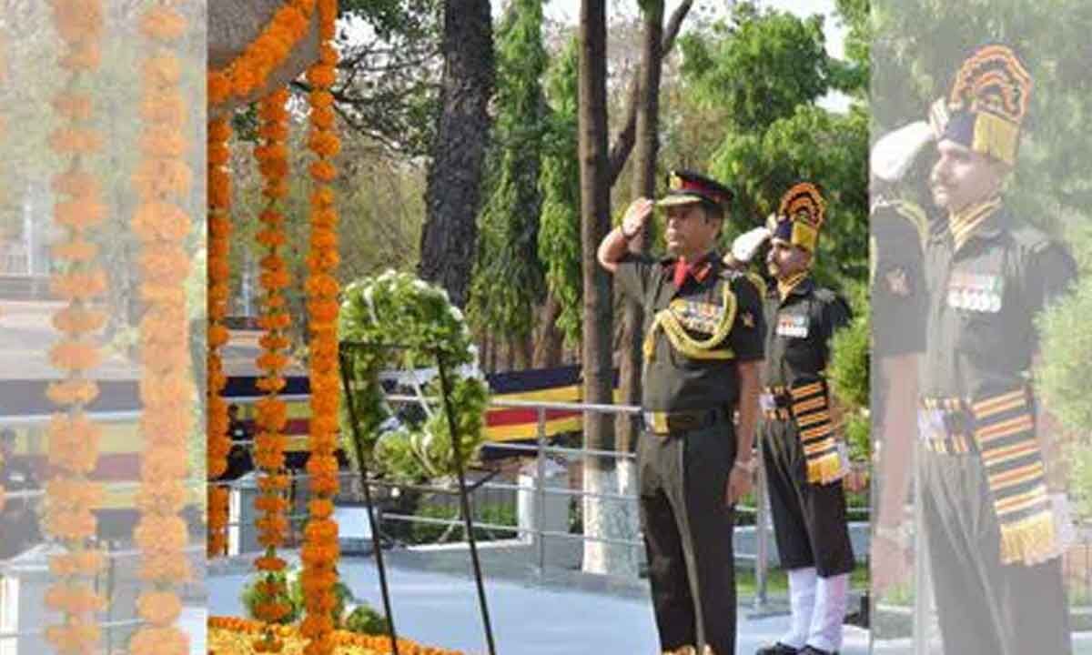 Lt Gen Neeraj Varshney takes over as commandant of MCEME