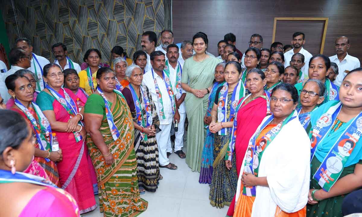 Vidudala Rajini flays Naidu over remarks on MLA seat to poor