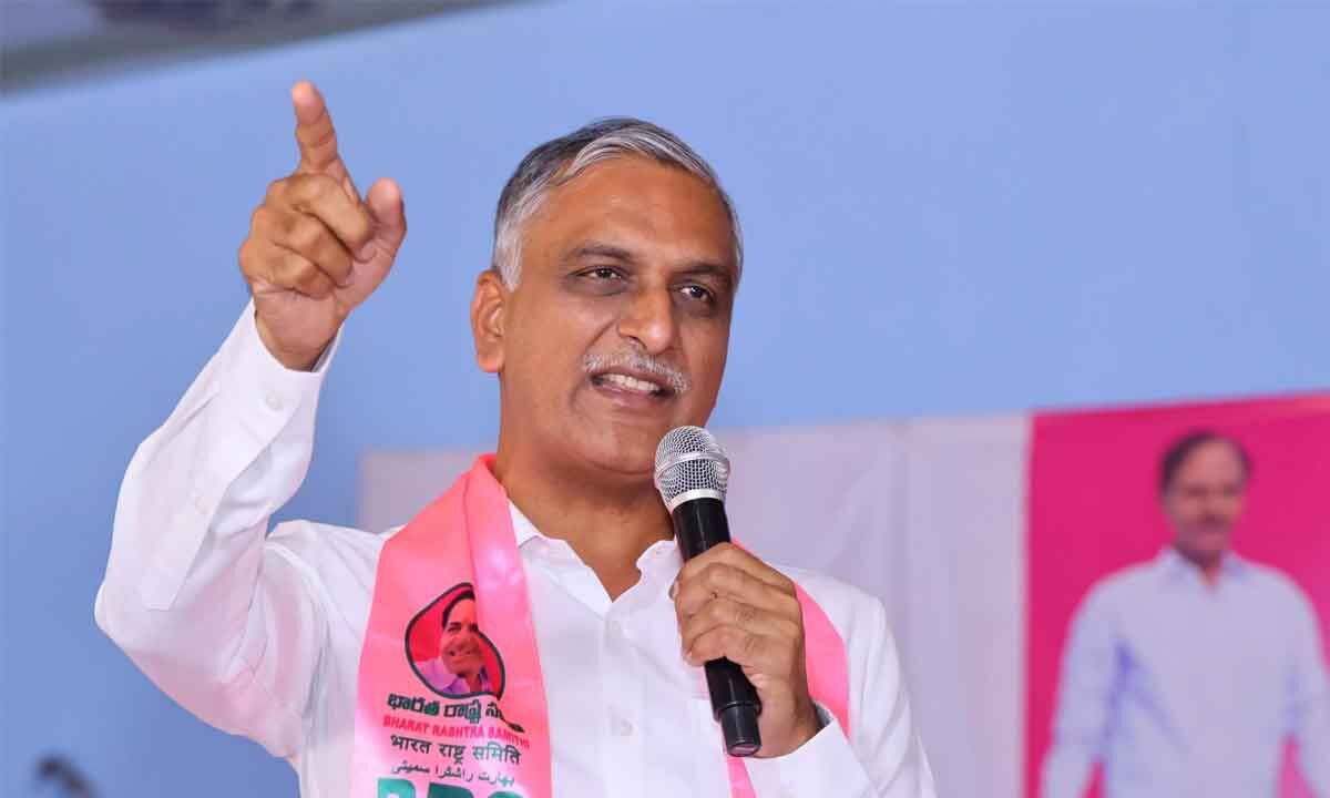 Harish demands Rs 2 lakh farm loan waiver, writes to Revanth