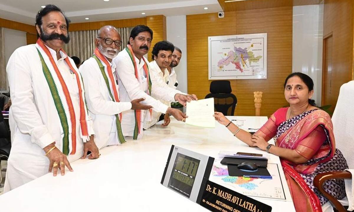 Ex-PCC chief Rudra Raju files nomination