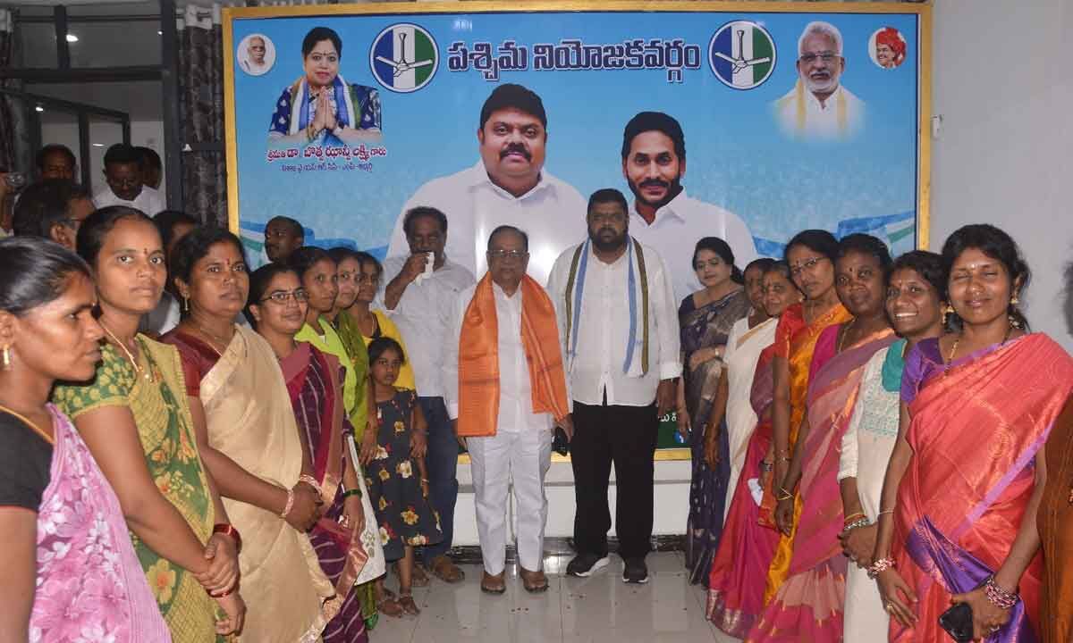 Nai Brahmins recognized in YCP government, Visakha west MLA candidate ...