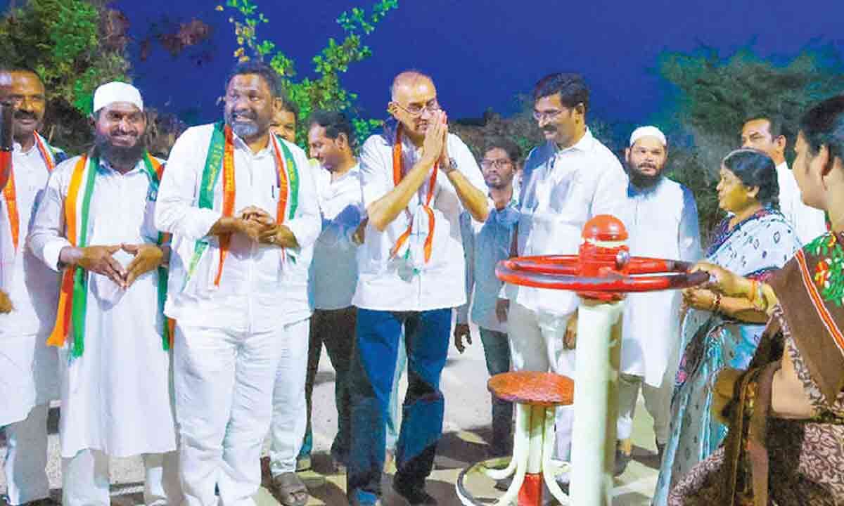 Khammam: Raghuram Reddy begins campaign trail