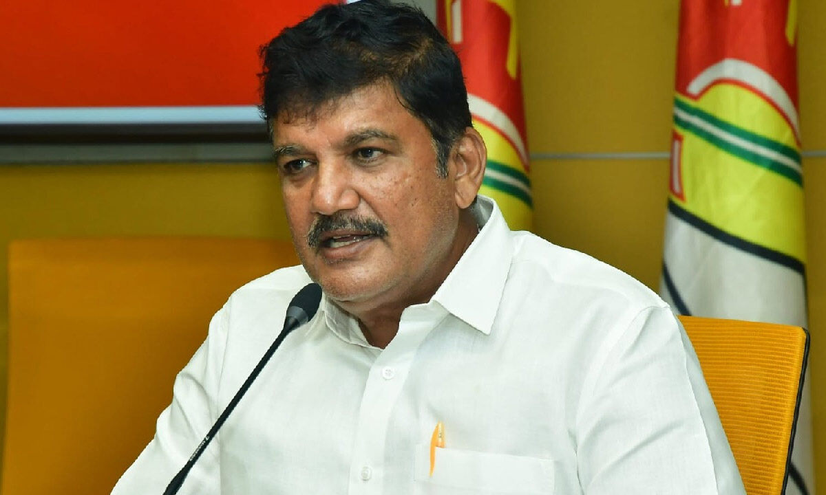 Natural resources worth Rs 2,540 cr looted in Ponnur, alleges Dhulipala