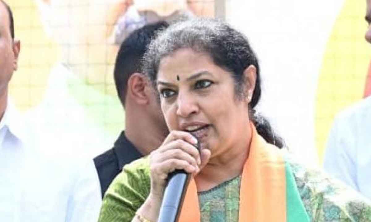 Daggubati Purandeswari campaigns in Dwaraka Tirumala, says NDA ...