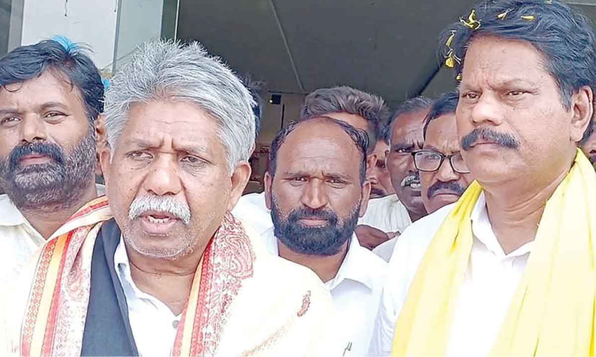 Yerragondapalem: Manda Krishna seeks votes for Modi, Naidu
