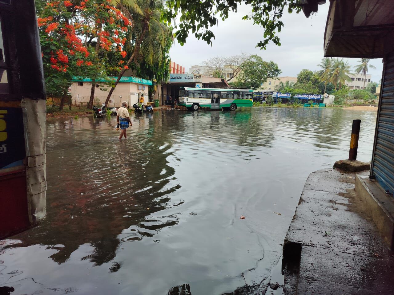 Heavy rain lashed Rajahmundry