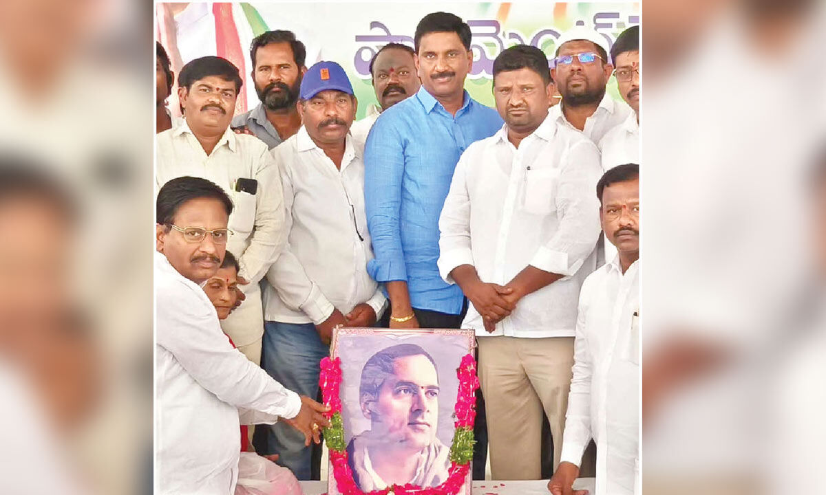 Rich tributes paid to Rajiv Gandhi